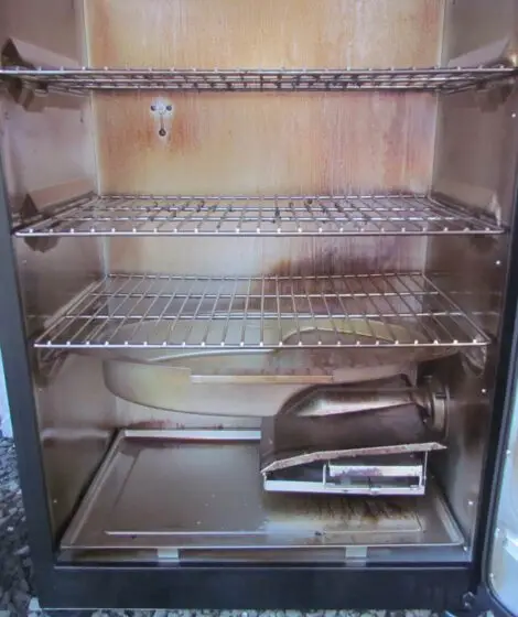 A 10-Step Guide to Using Electric Smokers At Home - Pioneer Smoke House