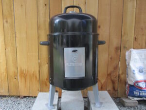 A Guide To Assembling Your Masterbuilt Charcoal Bullet Smoker