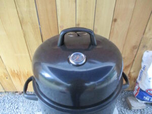 A Guide To Assembling Your Masterbuilt Charcoal Bullet Smoker